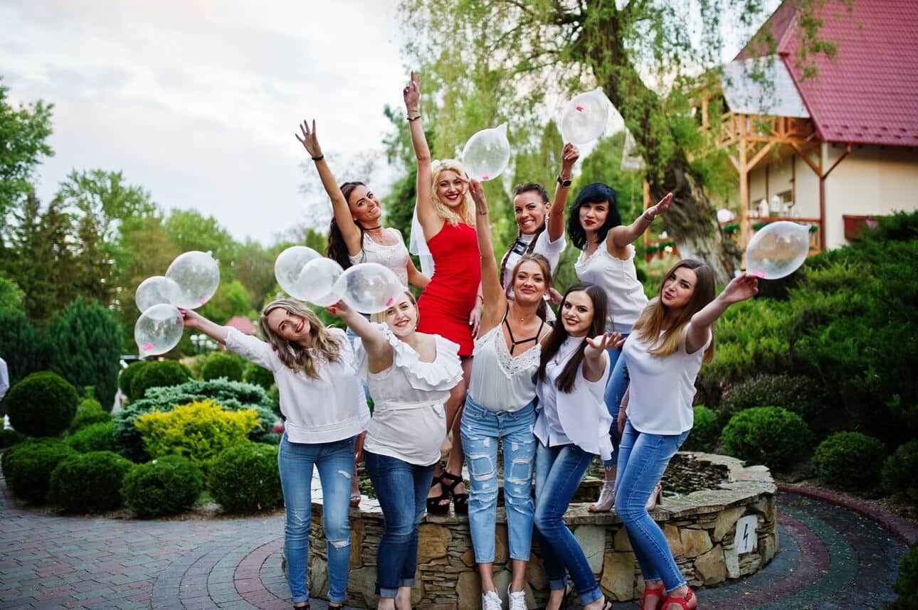 Dallas Bachelorette Party Bus: Luxurious Rentals & Fun Rides